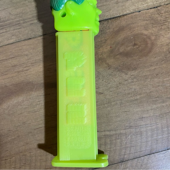 PEZ | Toys | Vintage Pez Candy Dispenser 7s 80s 90s Y2k Hulk Santa Lamb ...
